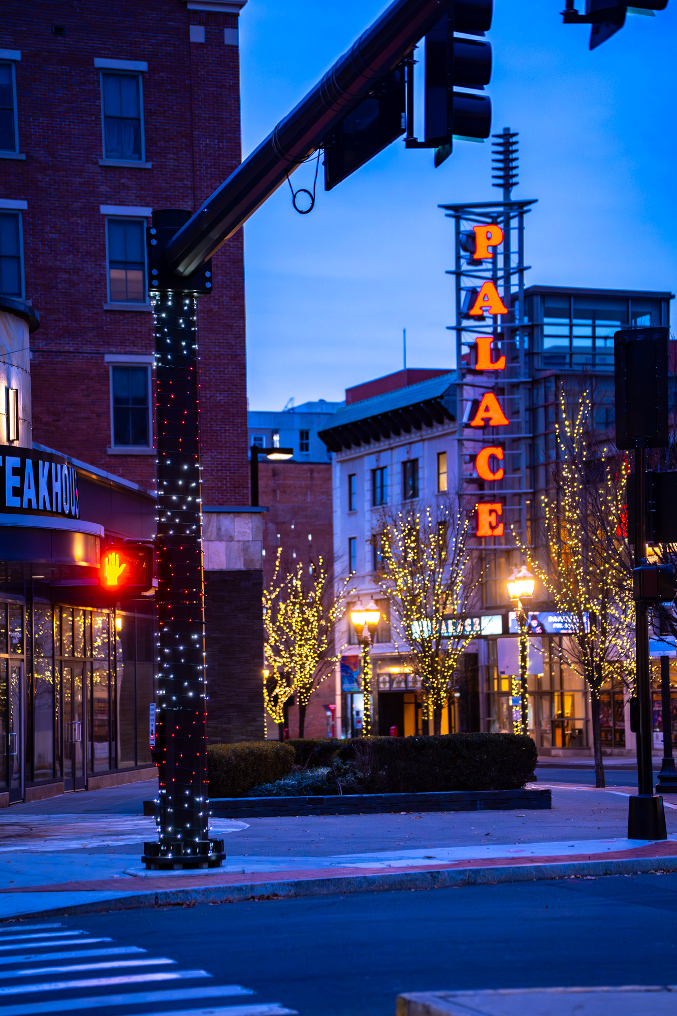 Stamford Downtown Winter Lighting Program - Stamford Downtown